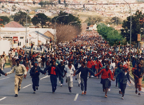 Mass funeral for the victims of Bisho massacre | South African History ...