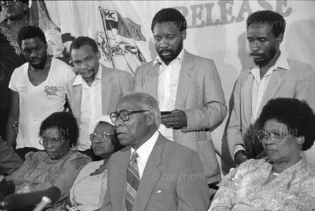 Govan Mebeki released from Robben Island, 1987 | South African History ...