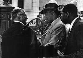 Pass laws in South Africa 1800-1994 | South African History Online